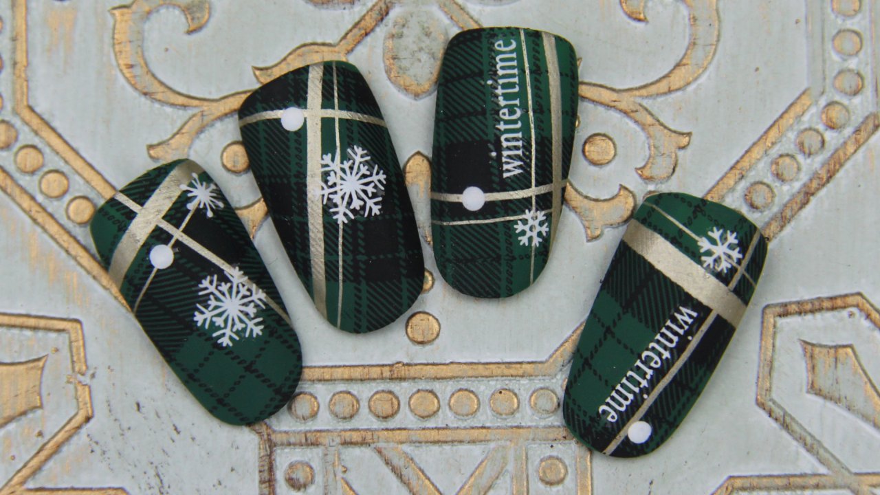Sweater nail design with stickers for winter - Online course - Nailstamping